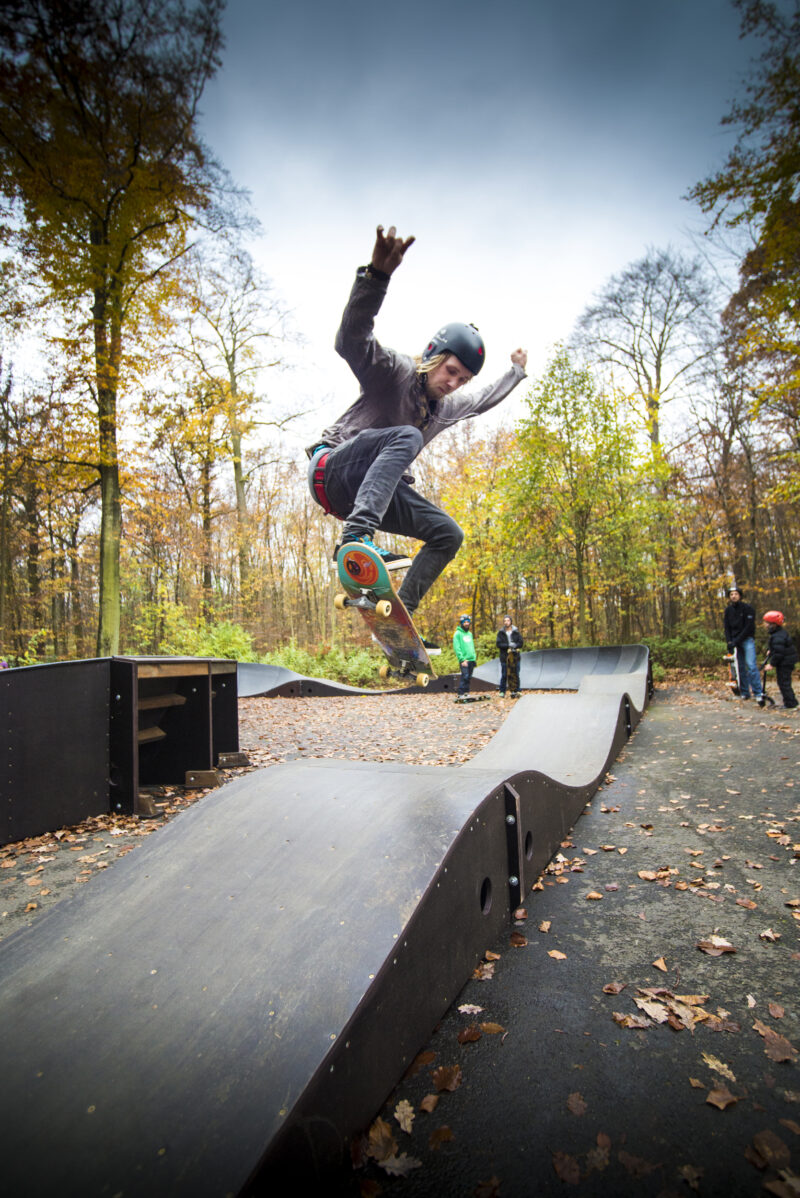 Parkitect Modular Pump Tracks | Highwire